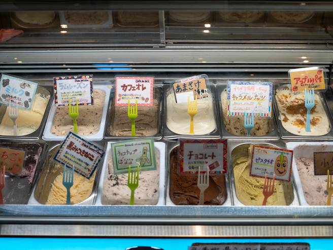 三日月シーパークホテル勝浦 | 絶景スパ＆プールでたっぷり遊べる！勝浦海岸の目の前に佇む温泉リゾート | icotto（イコット）